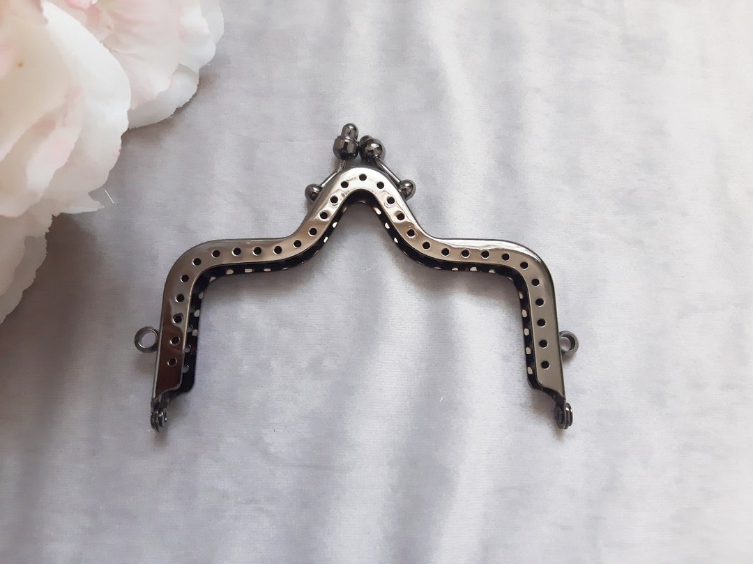10 Cm 4''metal Purse Kiss Lock Frame Include a FREE PATTERN and Screws ...