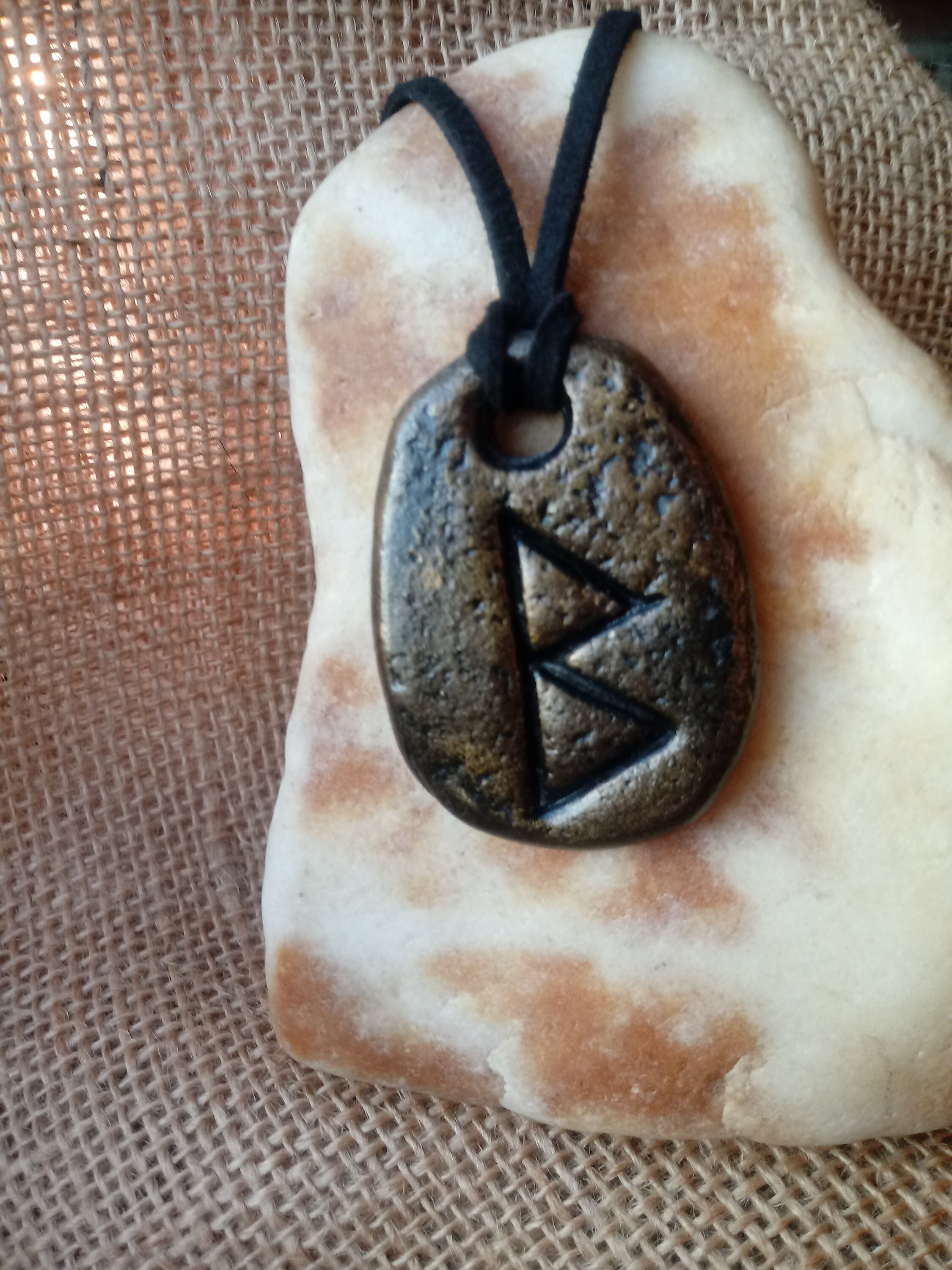 Berkano Rune Talisman handgefertigt Schutz für Frauen | Etsy
