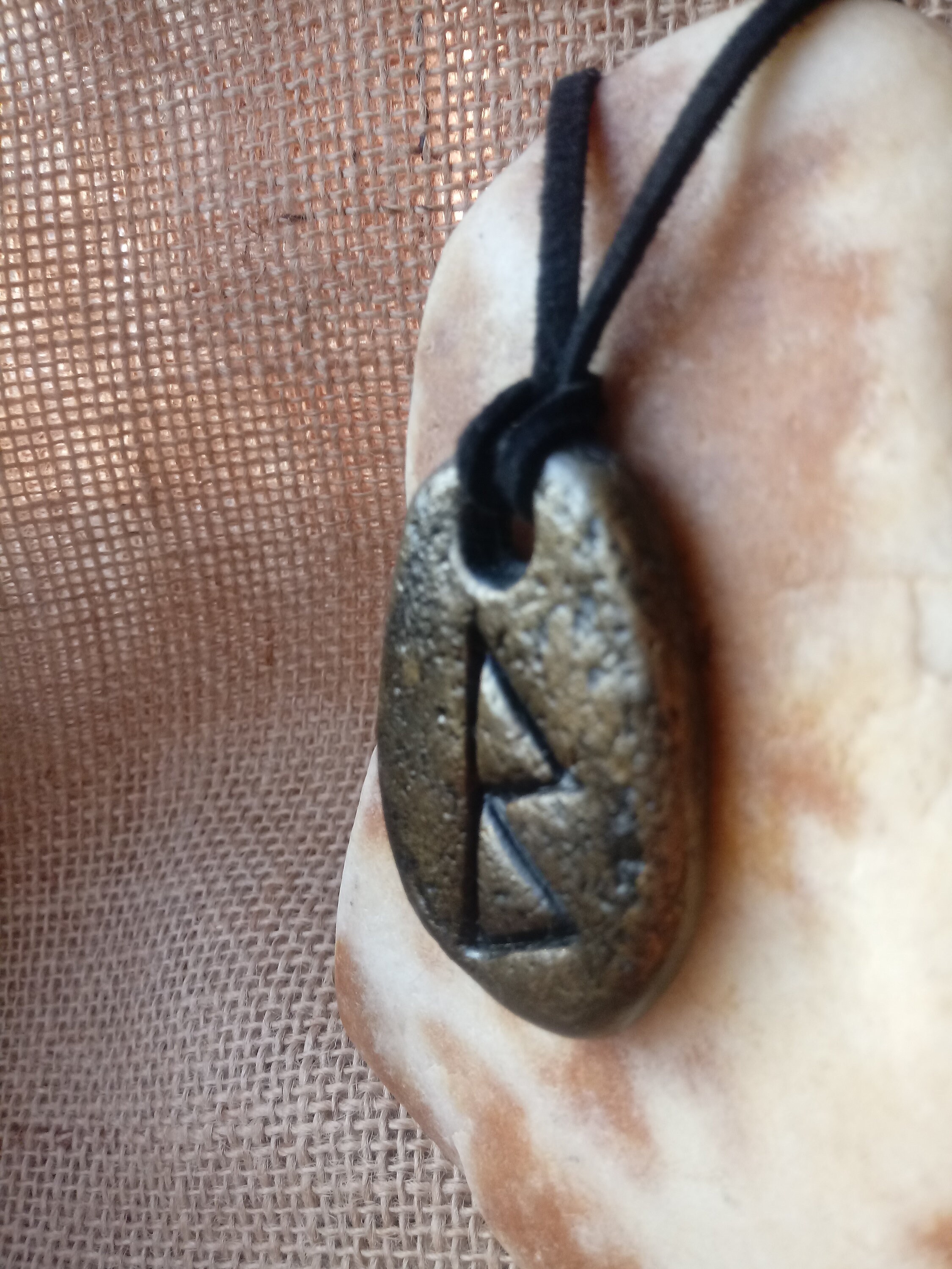 Berkano Rune Talisman handgefertigt Schutz für Frauen | Etsy