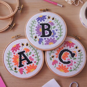 Letter Y - Floral A-Z Digital Cross Stitch Pattern - Alphabet - Etsy