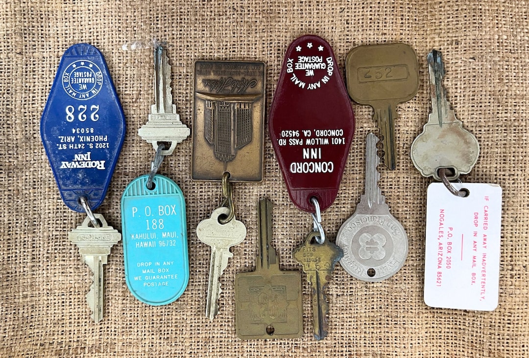 Vintage Brass Hotel Keys / Vintage Keys / Vintage Key Fobs - Etsy