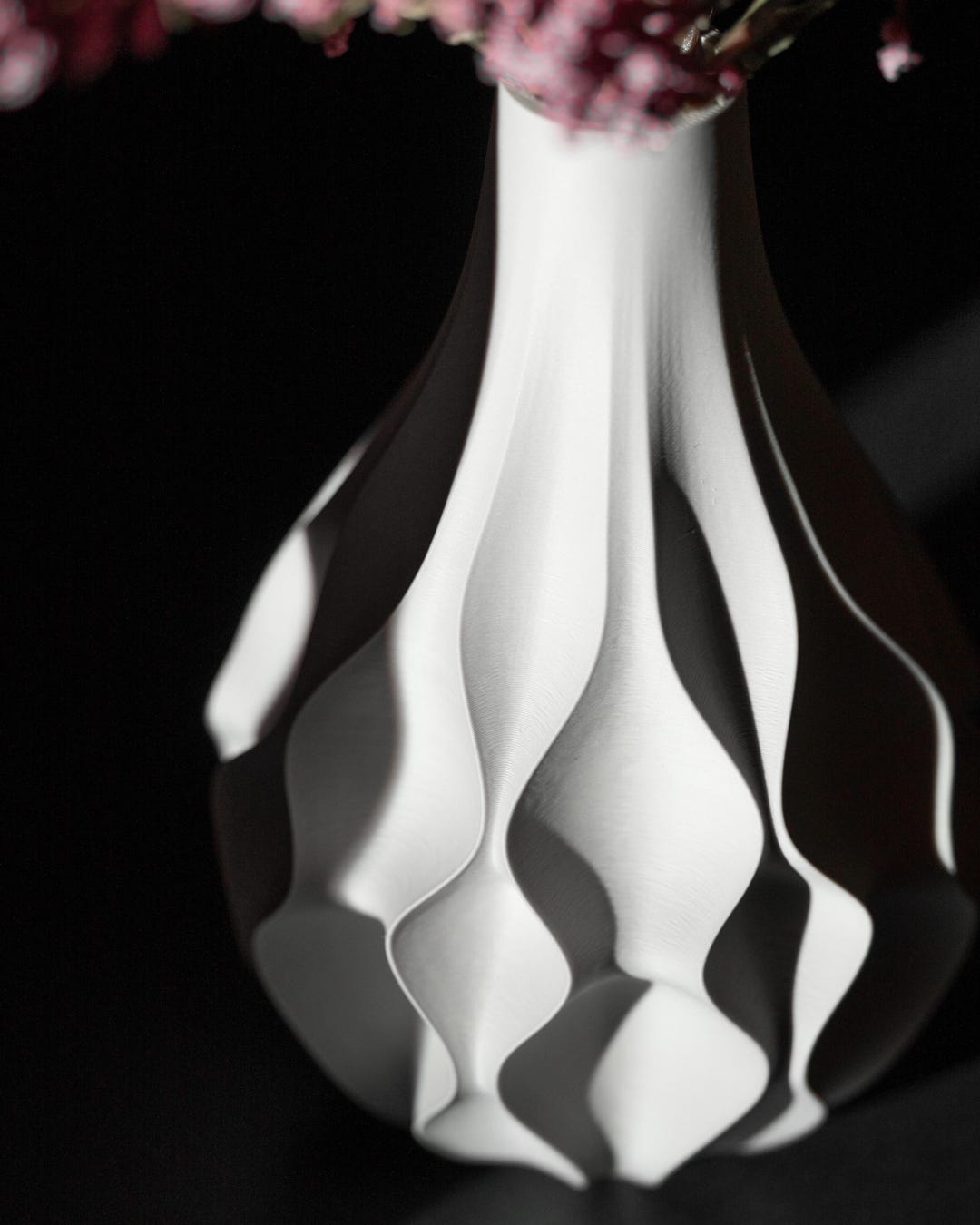 Abyssal Flower Vase - Etsy