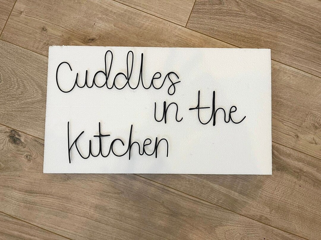 Cuddles In The Kitchen letrero de alambre Arte de pared de alambre ...