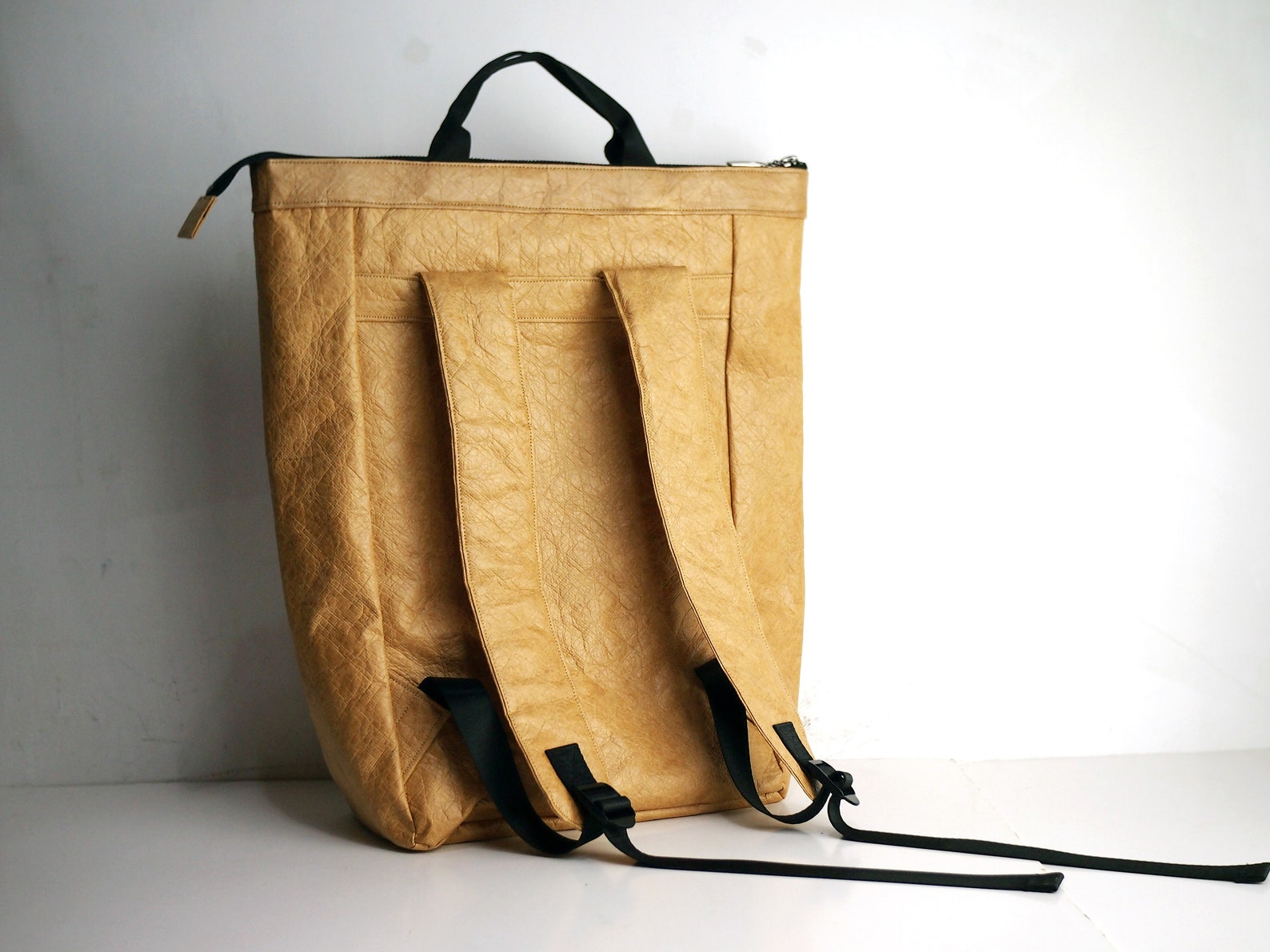 Tyvek® 2 Way Convertible (2 in 1) Backpack Handbag Tote Bag Beige Eco ...