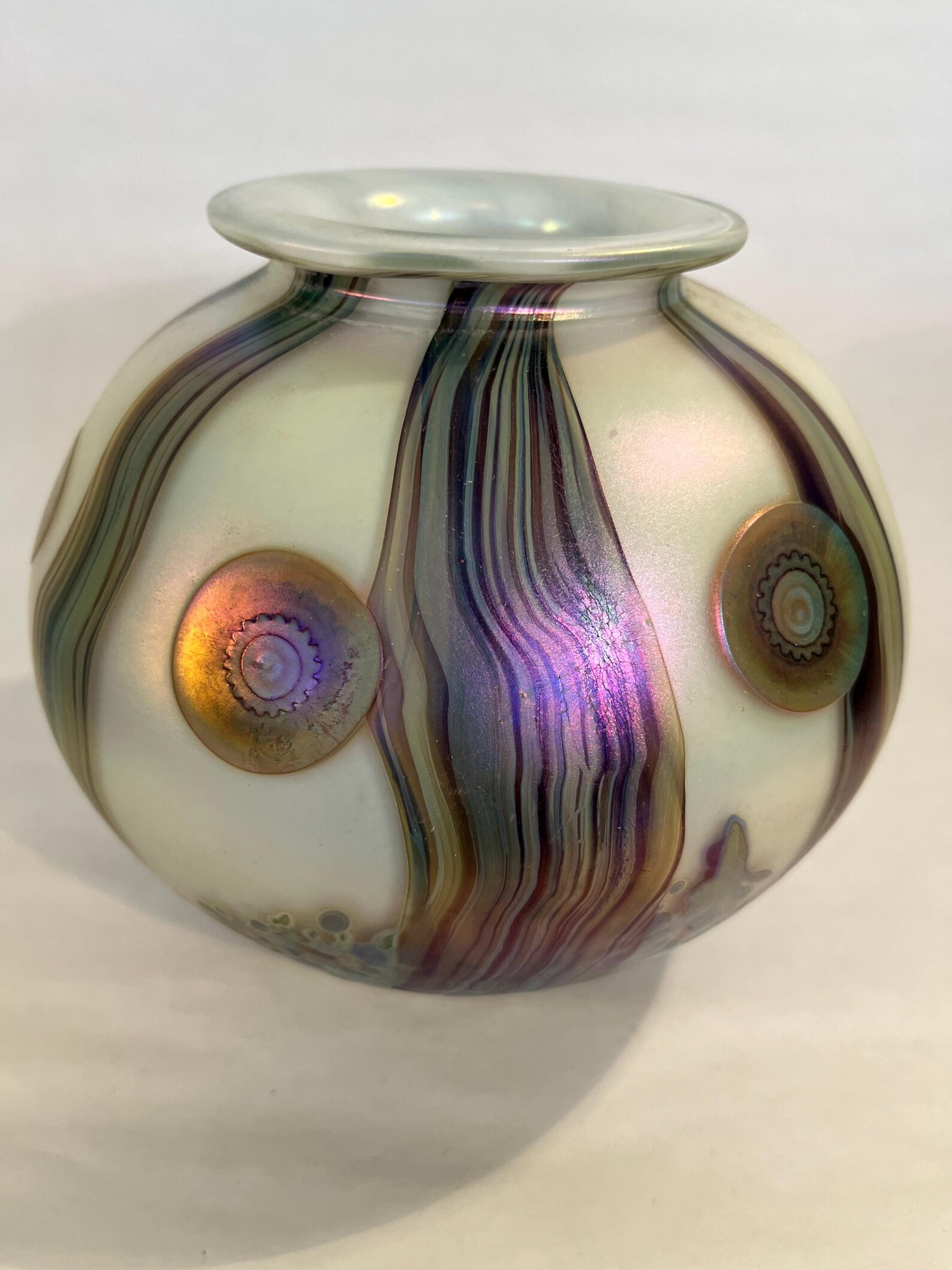 Iridescent Sea Vase Hand Blown Art Glass by Robert Eickholt - Etsy