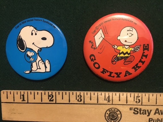 Vintage Pins Snoopy and Charlie Brown - Gem