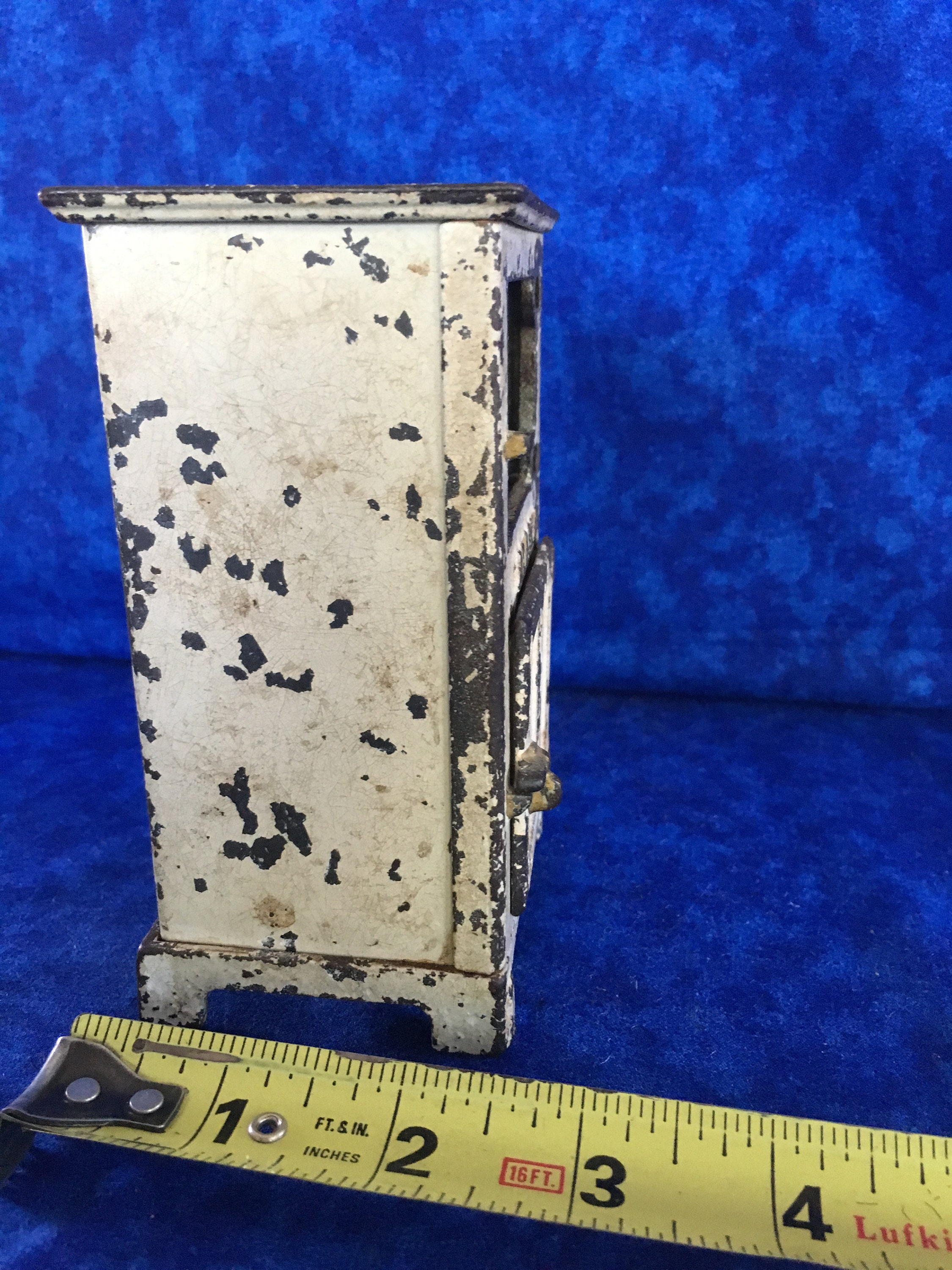 Antique Icebox With a Block of Ice - Etsy