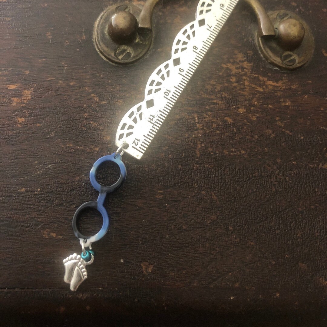Barefoot Silver Lace Metal Pd Ruler With Round Blue Acetate Glasses and ...