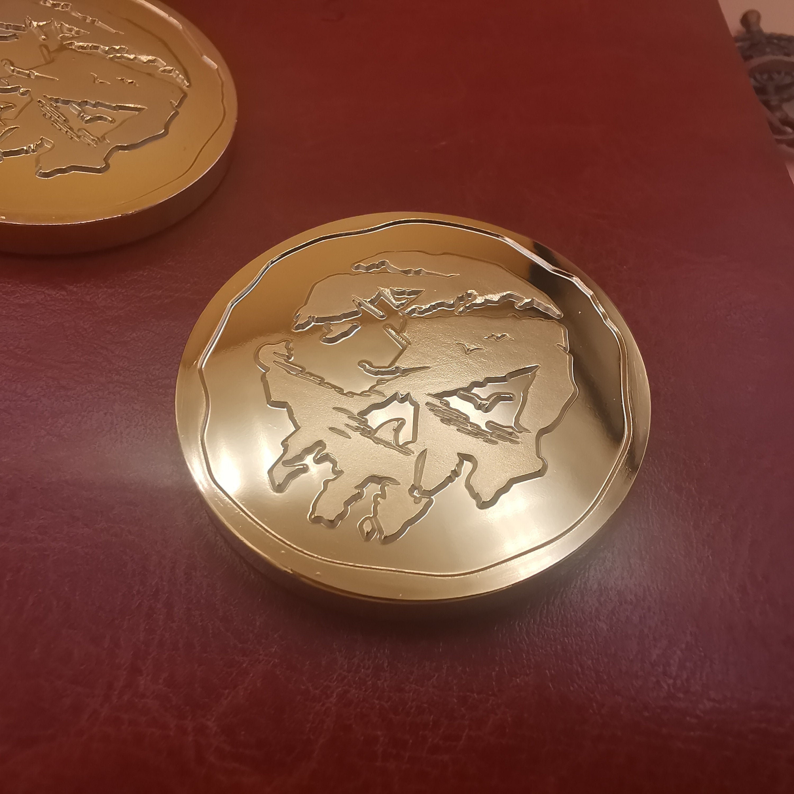 Sea of Thieves Coin in 24K GOLD - Etsy
