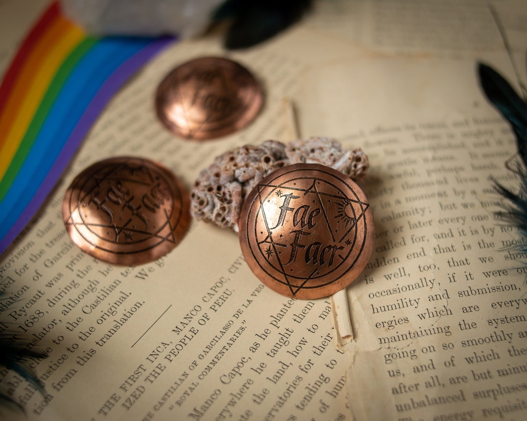 Fae/faer Copper Shield Pronoun Pin - LGBTQIA+ - Pronouns - Gender ...