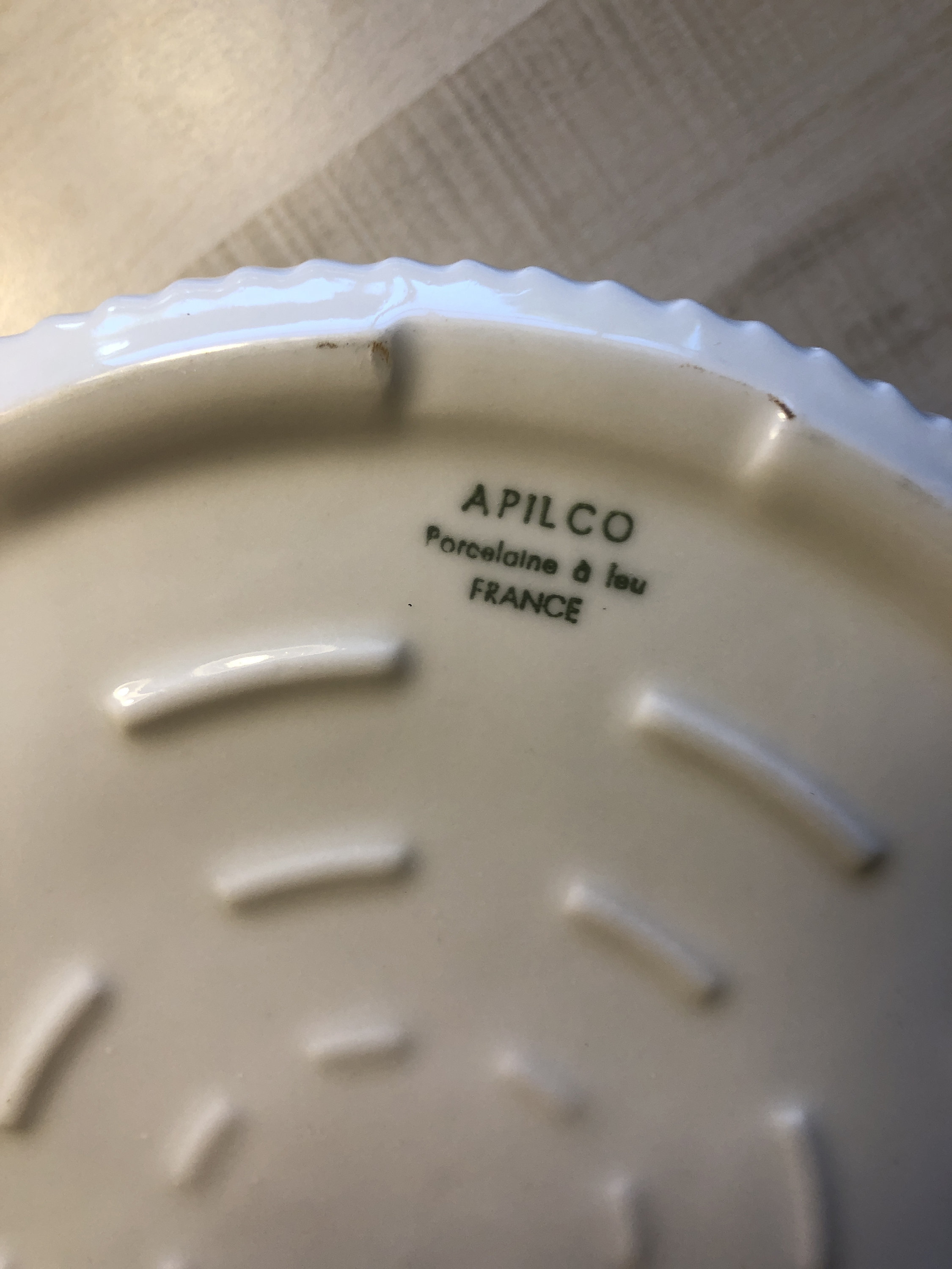 In Very Good Overall Vintage Condition Apilco Co. France Souffle ...