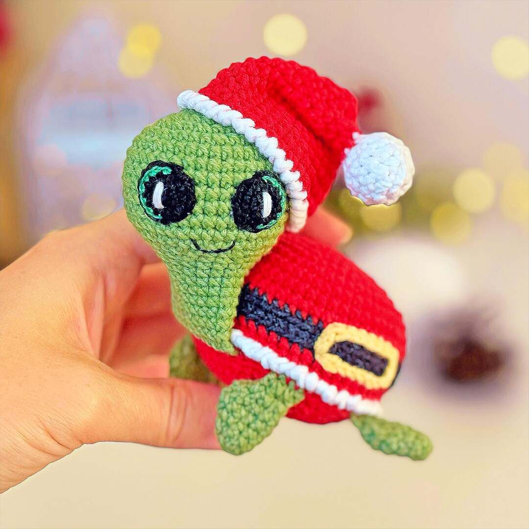 Christmas Crochet Turtle Pattern - Christmas Amigurumi - Crochet Ideas ...
