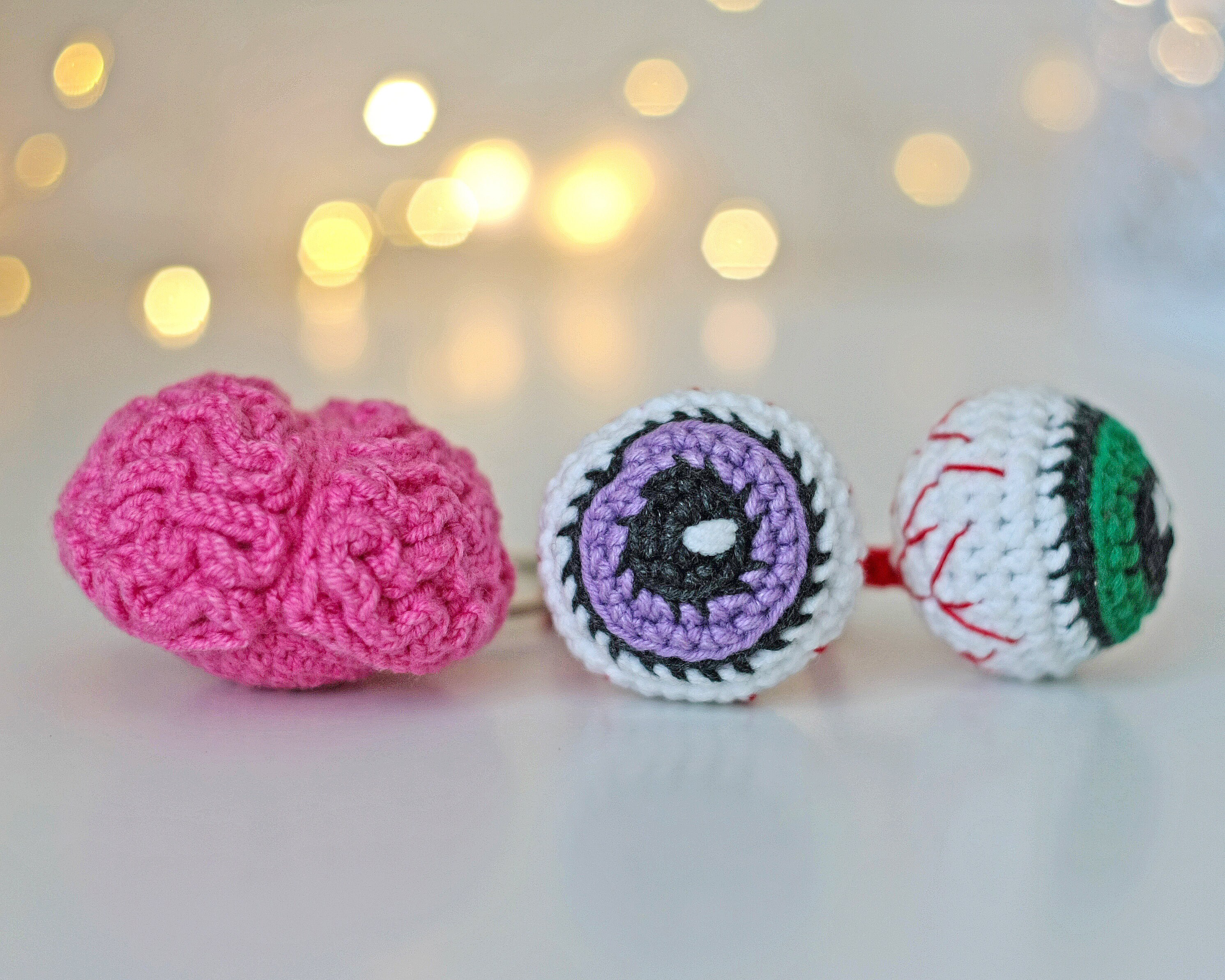 Halloween Crochet Keychain Eyeball and Brains Pattern - Amigurumi ...