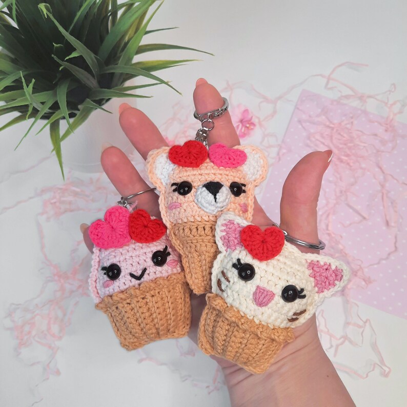 SET of 3 Crochet Pattern Crochet Pattern Keychain Cupcake | Etsy