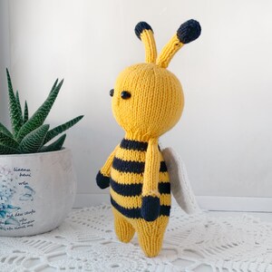 Bee Knitting Pattern, Knit Bumblebee, Soft Toy, Spring Decorating, DIY ...