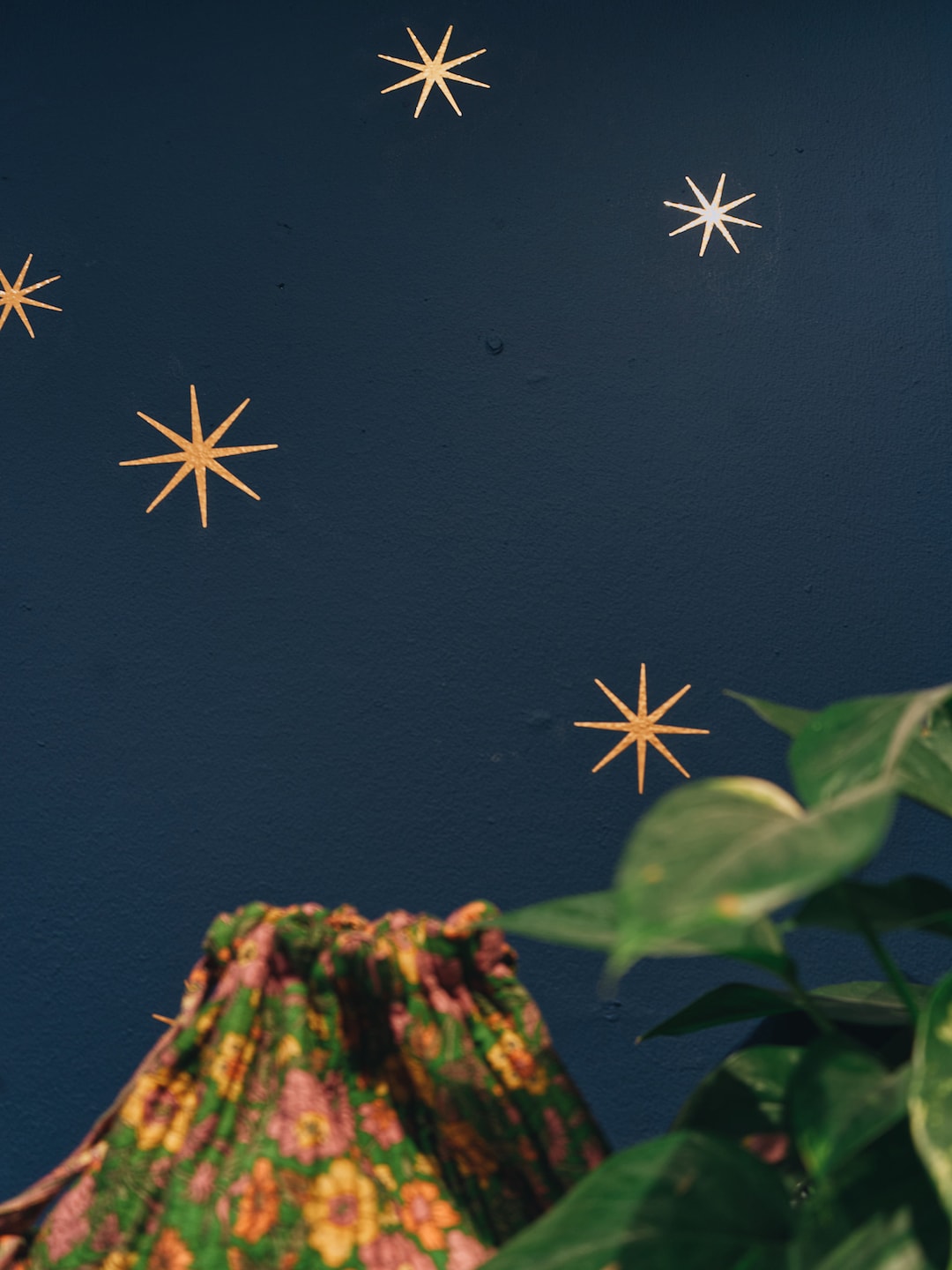 BLACKFISH Mystique Golden Wall & Ceiling Star Stickers - 10 Pieces ...
