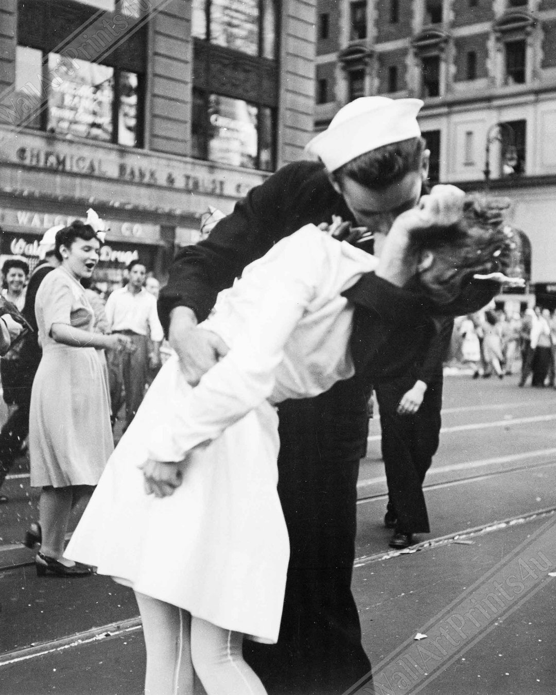 VJ Day Kissing Sailor Poster: Times Square Print, 1945 Photo - Etsy