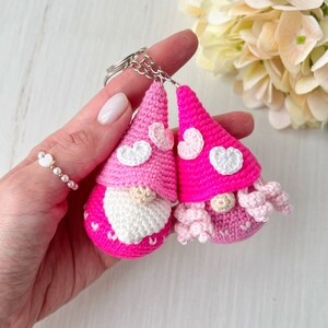 Crochet Keychain Gnome Pattern, Mini Valentine Gnome, Crochet Keychain Amigurumi Pattern - Etsy