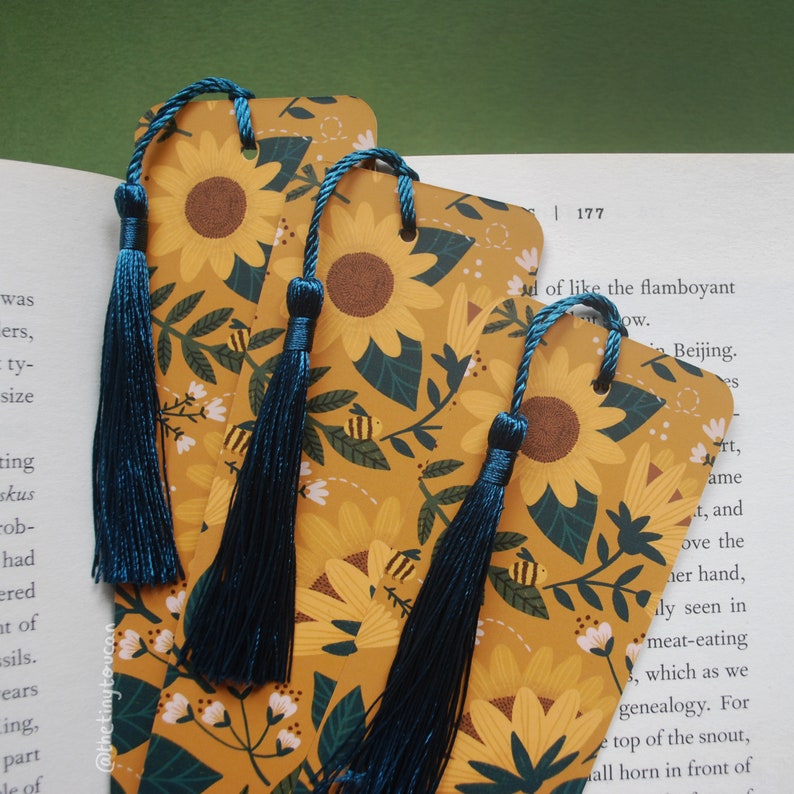 Sunflowers and Bumble Bees Bookmark flowers With or Without - Etsy UK