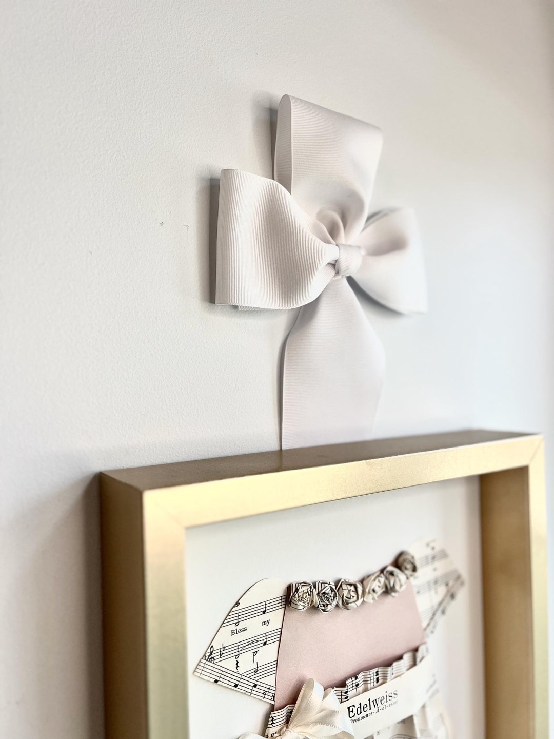 Portrait Picture Bow, Nursery Bow Art, Nursery Ribbon, Picture Hanger ...