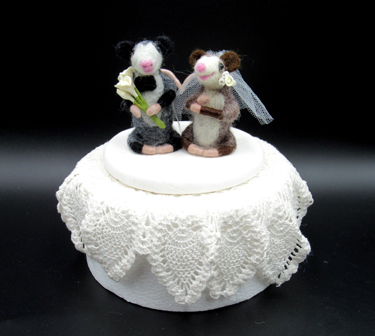 Possum Wedding Cake Topper Opossum Groom and Bride Wedding Gift - Etsy