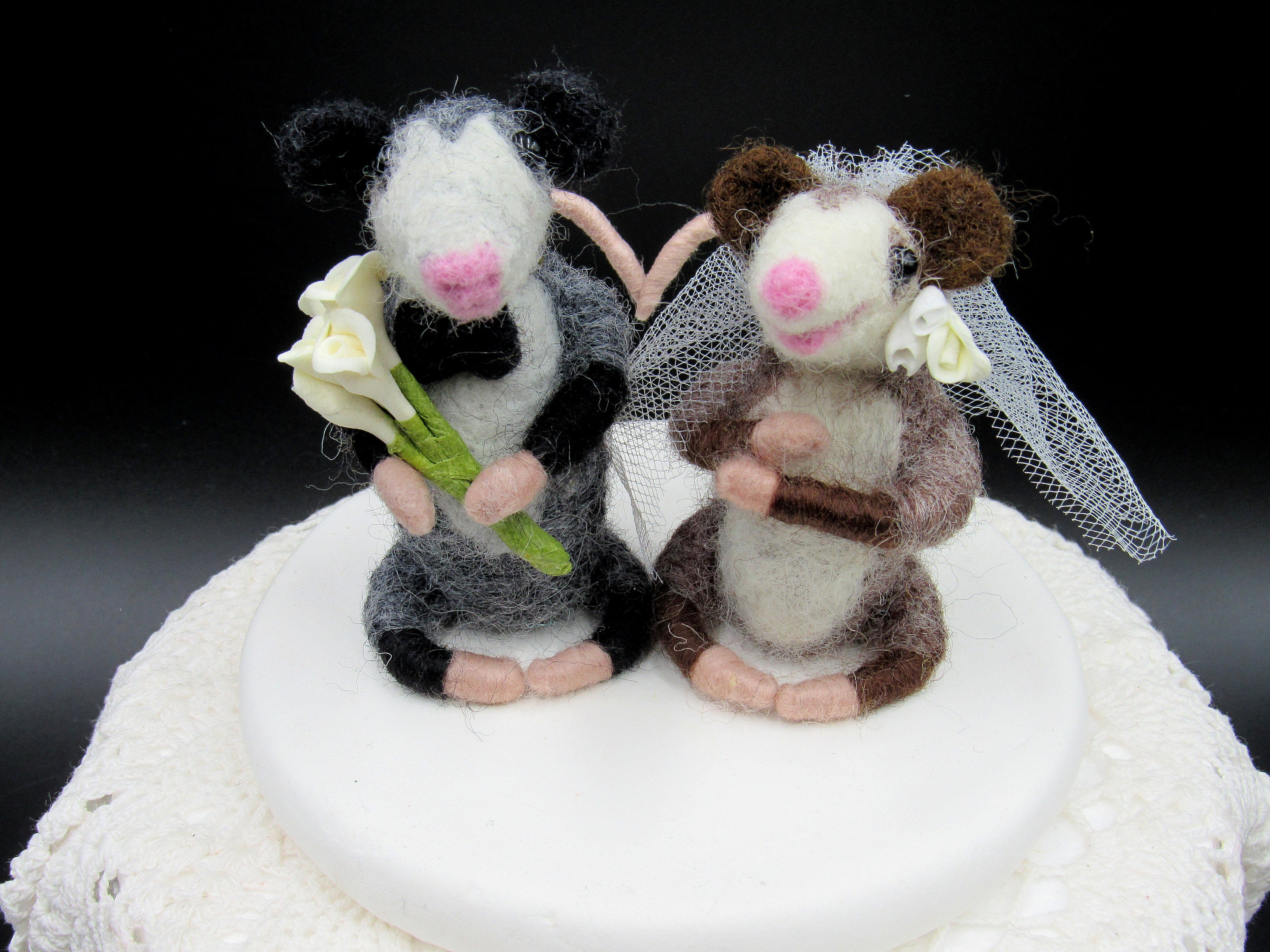Possum Wedding Cake Topper Opossum Groom and Bride Wedding Gift - Etsy