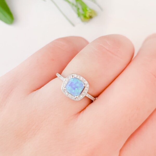 Blue Halo Ring - Etsy