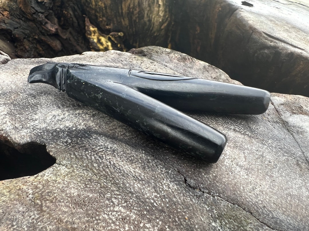 Condor Serpentine Stone Kuripe - Etsy