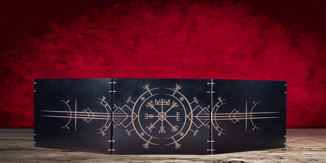 Wood Dungeon Master Screen With Nordic Compass, 3-panel RPG - Etsy