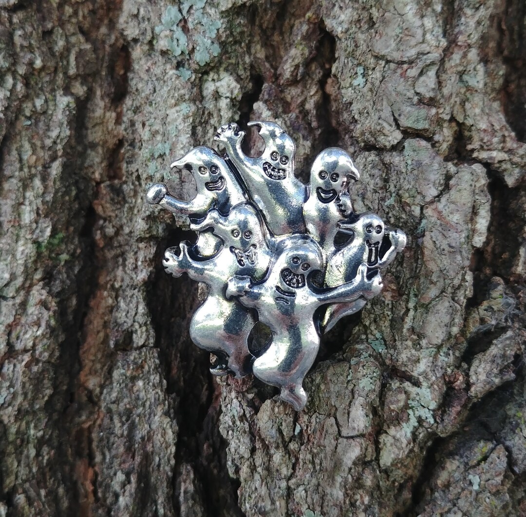 Vintage Ghastly Ghosts Silver Brooch / Halloween Ghost Lapel Pin - Etsy