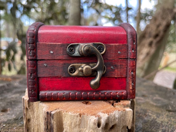 Custom Tiny Magick Box / Made for You Magic Box / Tiny | Etsy