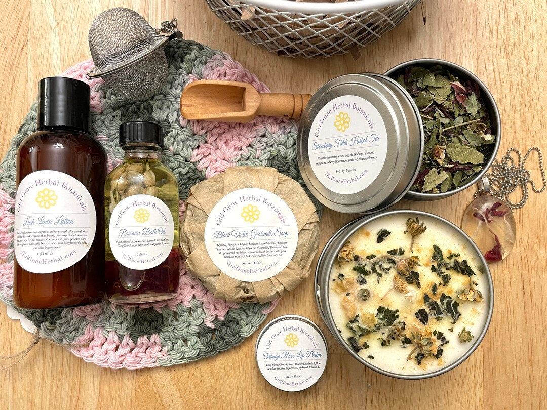 Sweet Summer Herbal Spa Gift Box, 11-piece Bath and Body Gift Basket ...