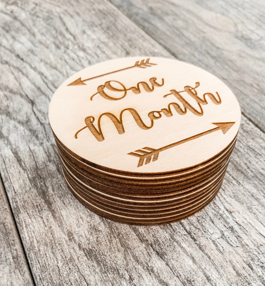 Monthly Milestone Markers Wood Baby Milestone Cards Discs Baby Photo ...