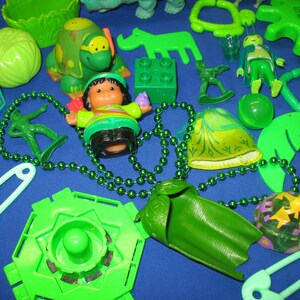 30 Piece Lot Green Plastic Junk Drawer Lot Random Bits and Bobs ...