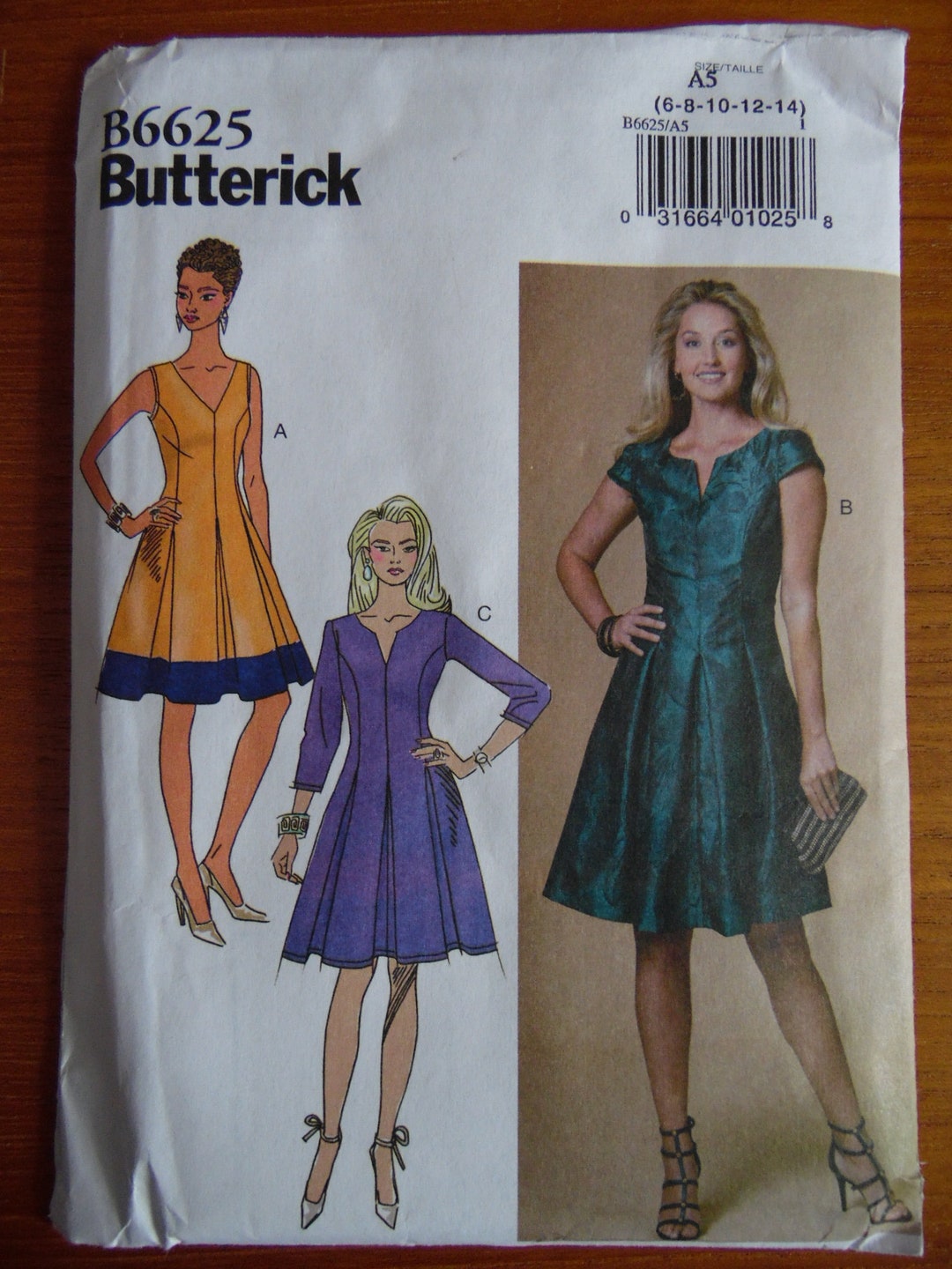 Butterick 6625 Sewing Pattern Ladies Fit Flare Inverted Pleated Dress ...