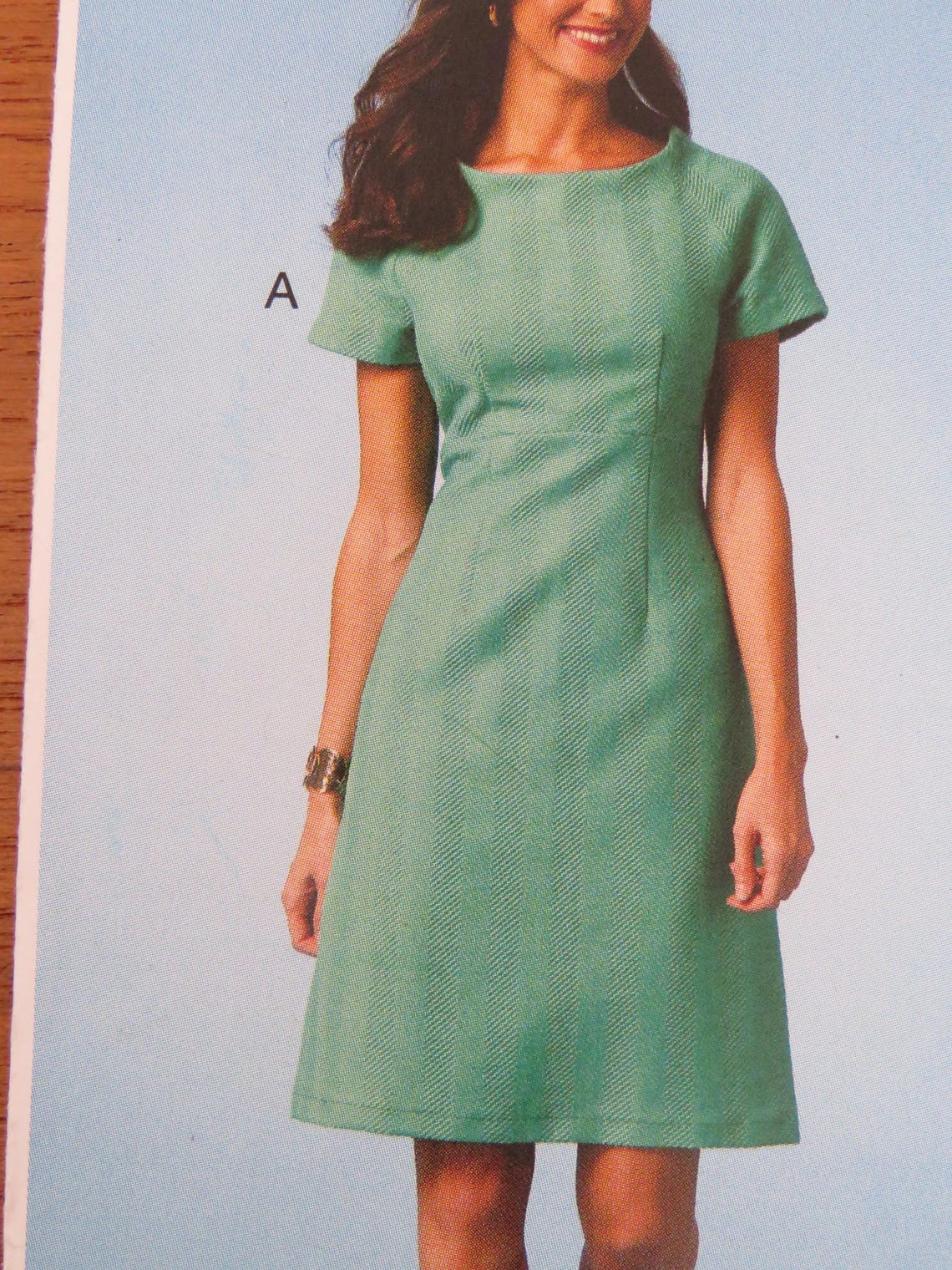 2014 Kwik Sew K4040 Sewing Pattern Ladies Fitted Bodice Raglan Sleeves ...