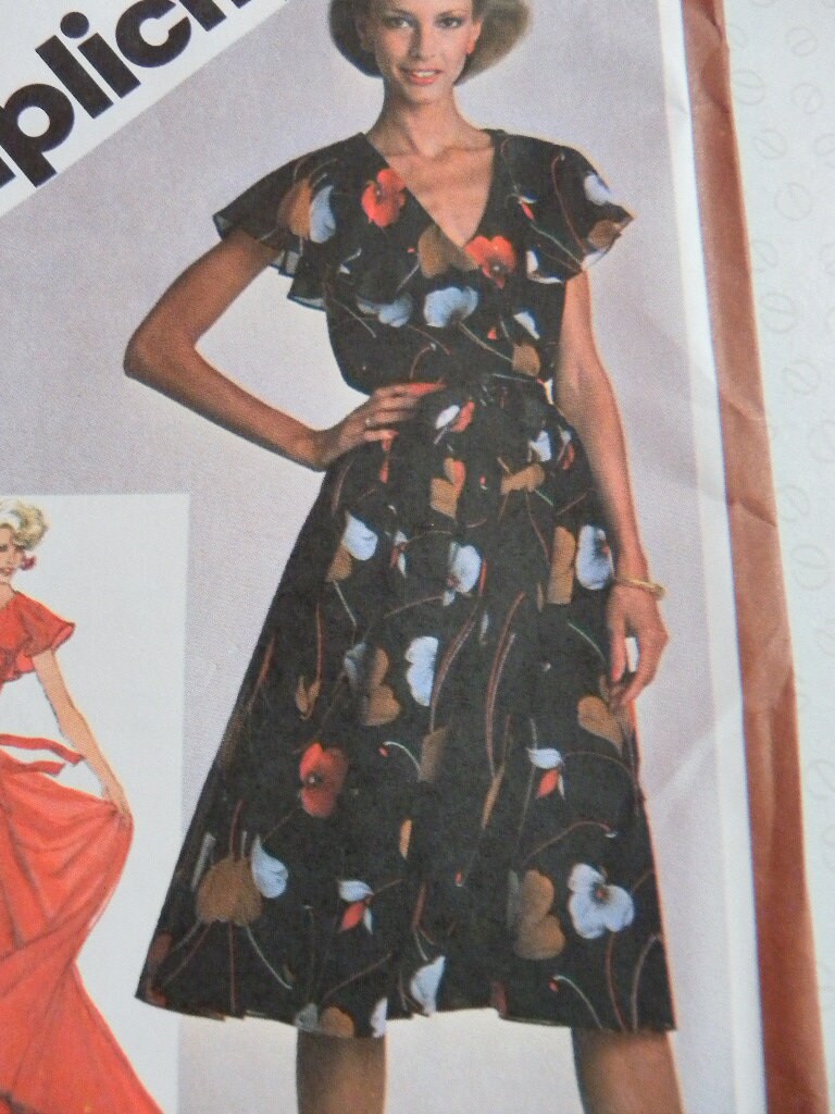 1980 Simplicity 9870 Sewing Pattern Ladies Sleeveless Dress Gathered ...