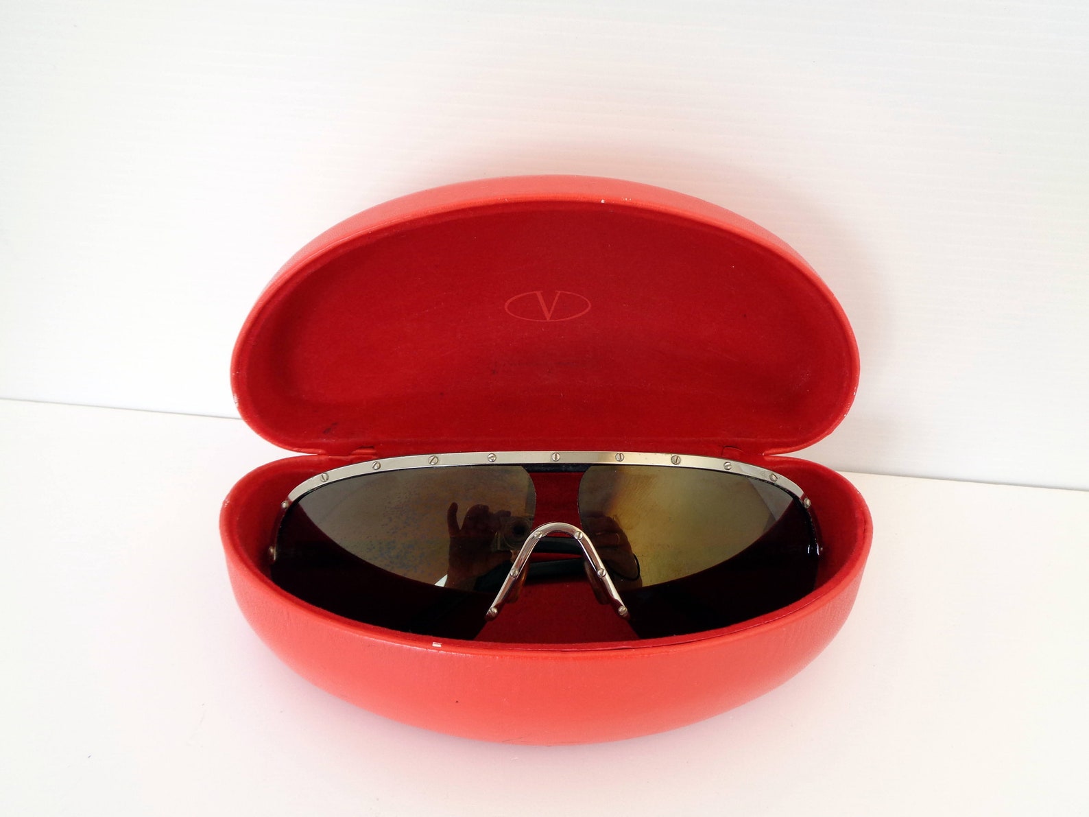Vintage VALENTINO COLLECTION Sunglasses in Metal Frame. VALENTINO ...