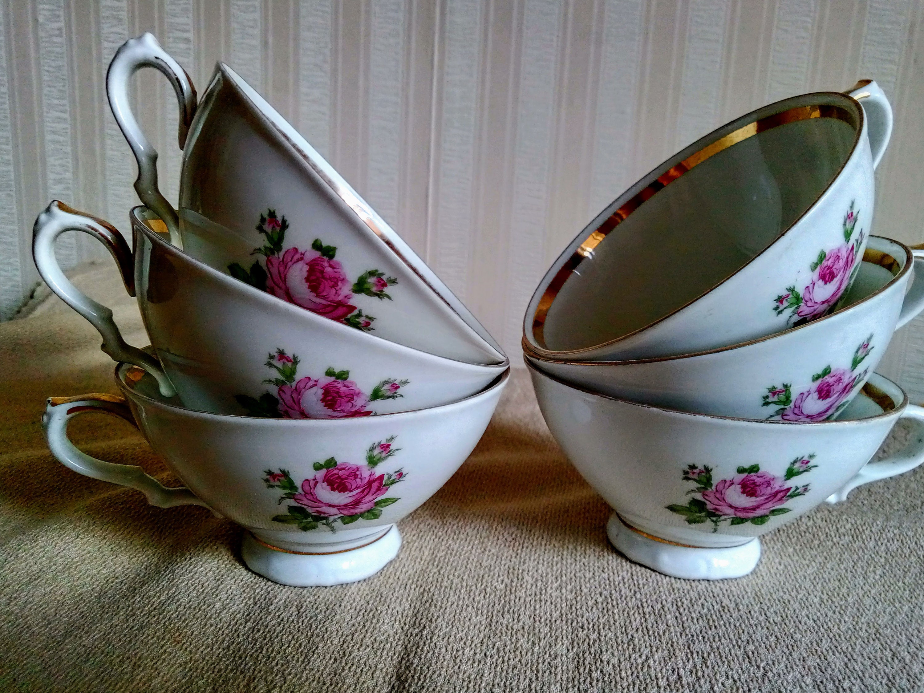 Vintage Porzellan Tee/Kaffee Tassen Set von KAHLA 6 Porzellan Teetassen mit Rosenmuster aus den ...
