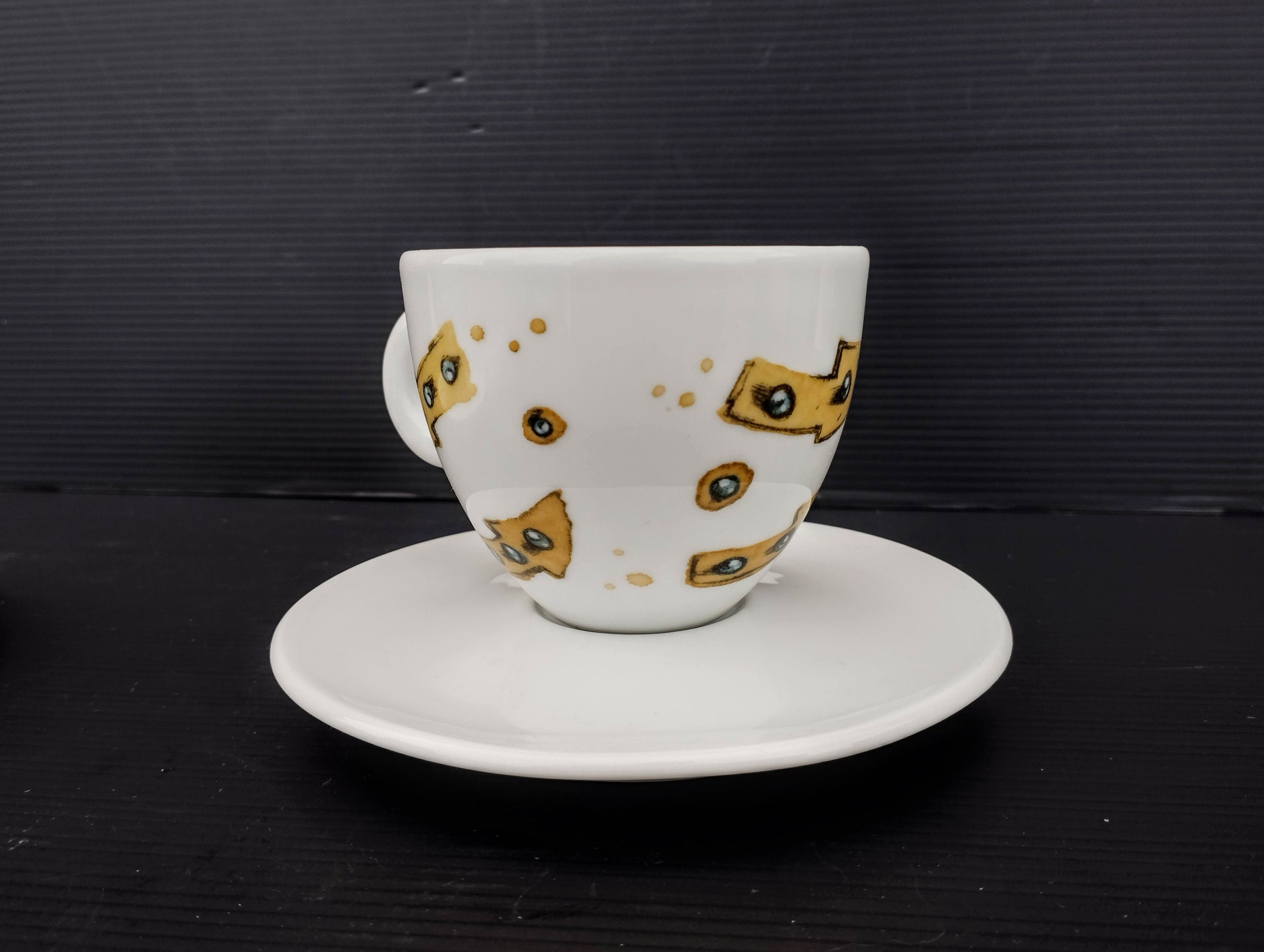 LIMITED EDITION Collectible Classic illy Max Petrone White Porcelain ...