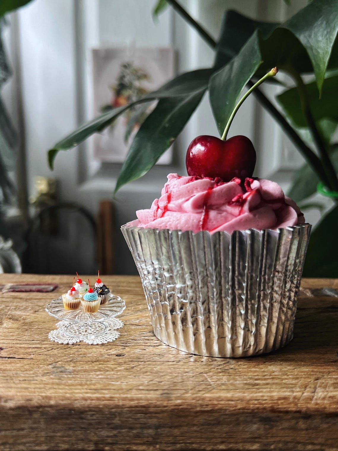 Miniature 1:12 Scale Cupcakes - Handmade Hyper Realistic Dollhouse Food ...