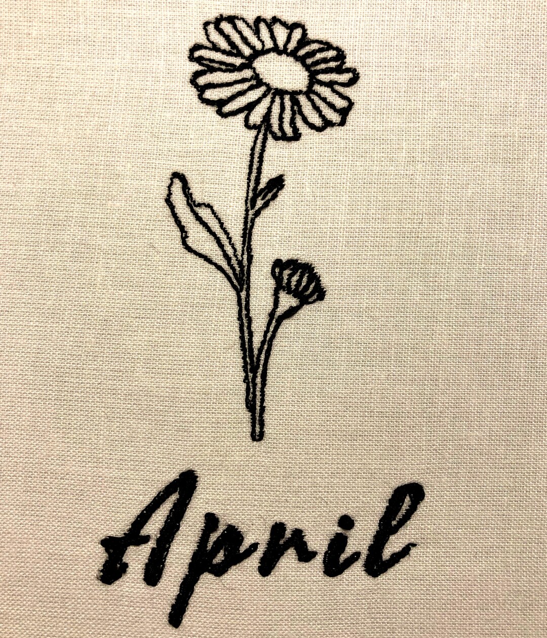 April Birthday Flower Machine Embroidery Pattern Daisies Embroidery ...