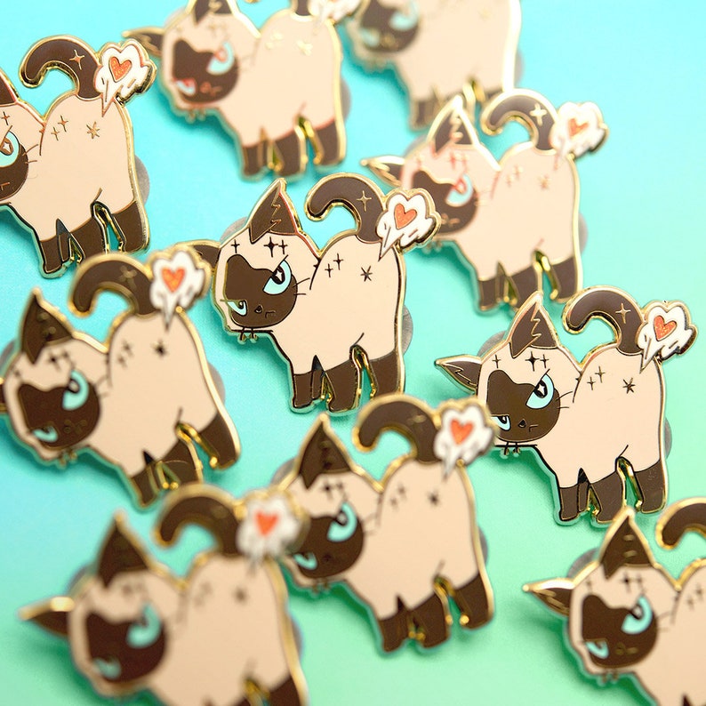 Siamese Cat Fart Hard Enamel Pins Cats Pin Farting Keychain - Etsy Denmark