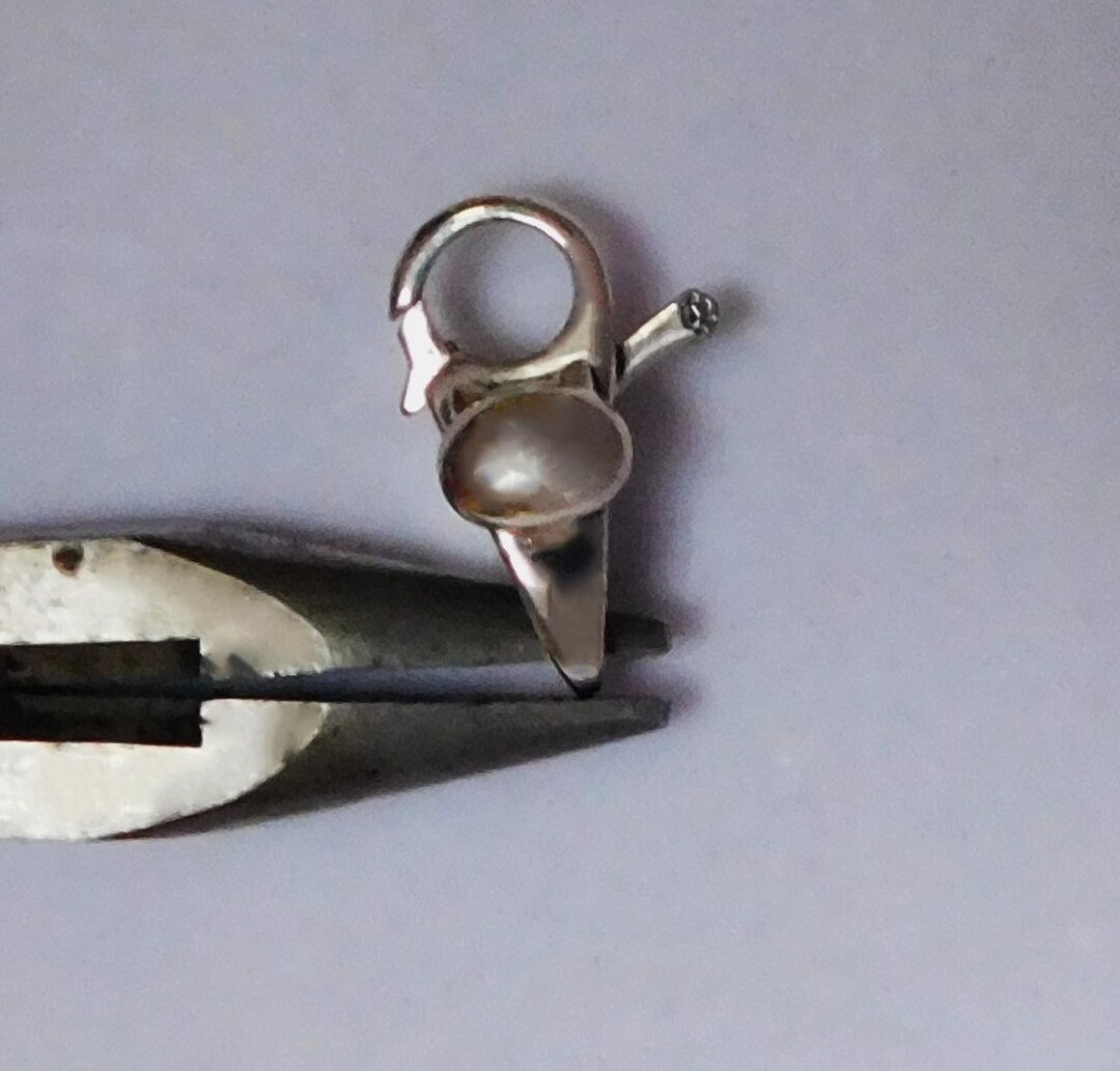 Really Cute Sterling Silver Cat Clasp With Paw Print Lever for Your ...