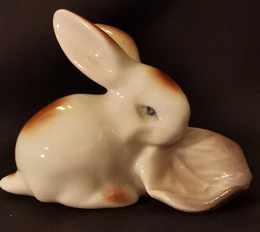 81. Vintage ZSOLNAY Hungarian PORCELAIN Figurine Rabbit/bunny - Etsy