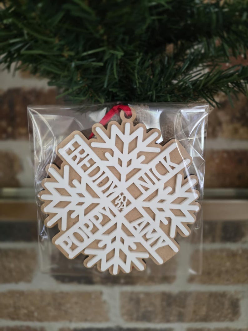Personalized Family Names Snowflake Ornament | Acrylic Christmas Gift ...
