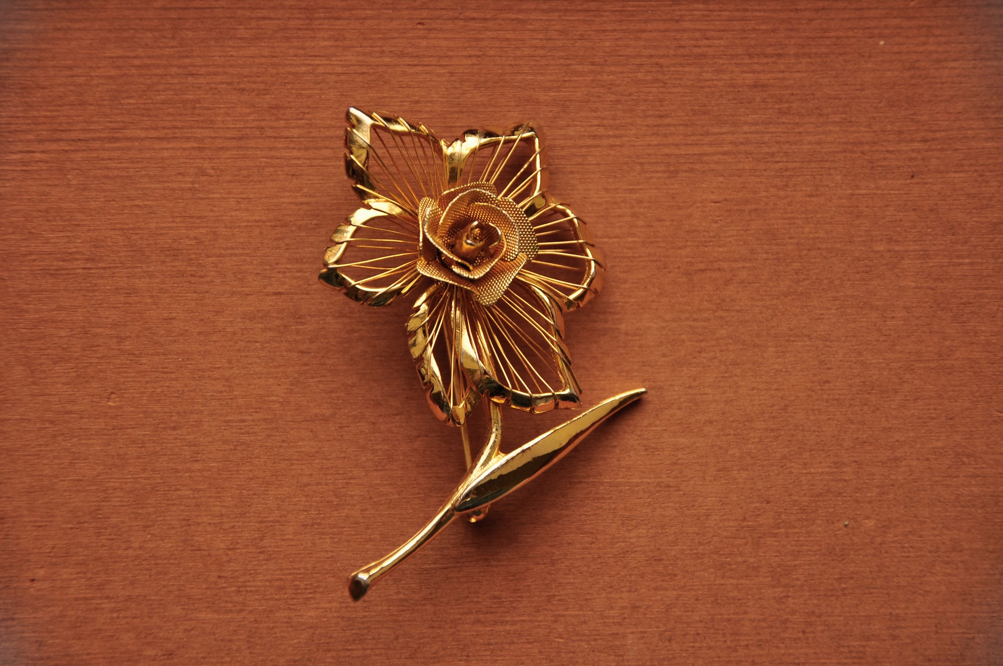 Golden Flower Pin Vintage, Brooks Jewelry, Gold Tone Brooch, Floral ...