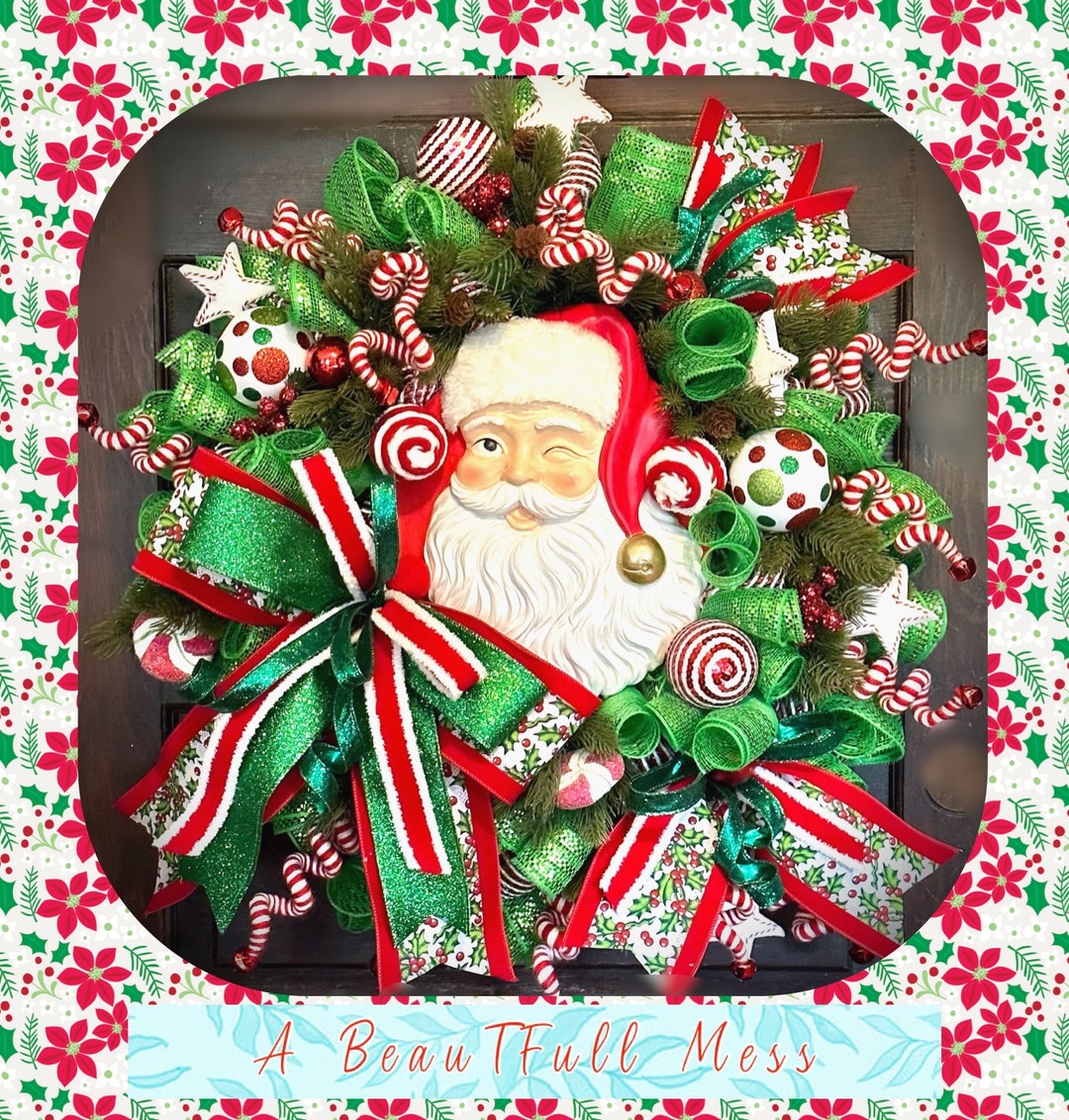 Santa Wreath, Traditional Christmas Wreath, Holiday Decor, Holiday ...