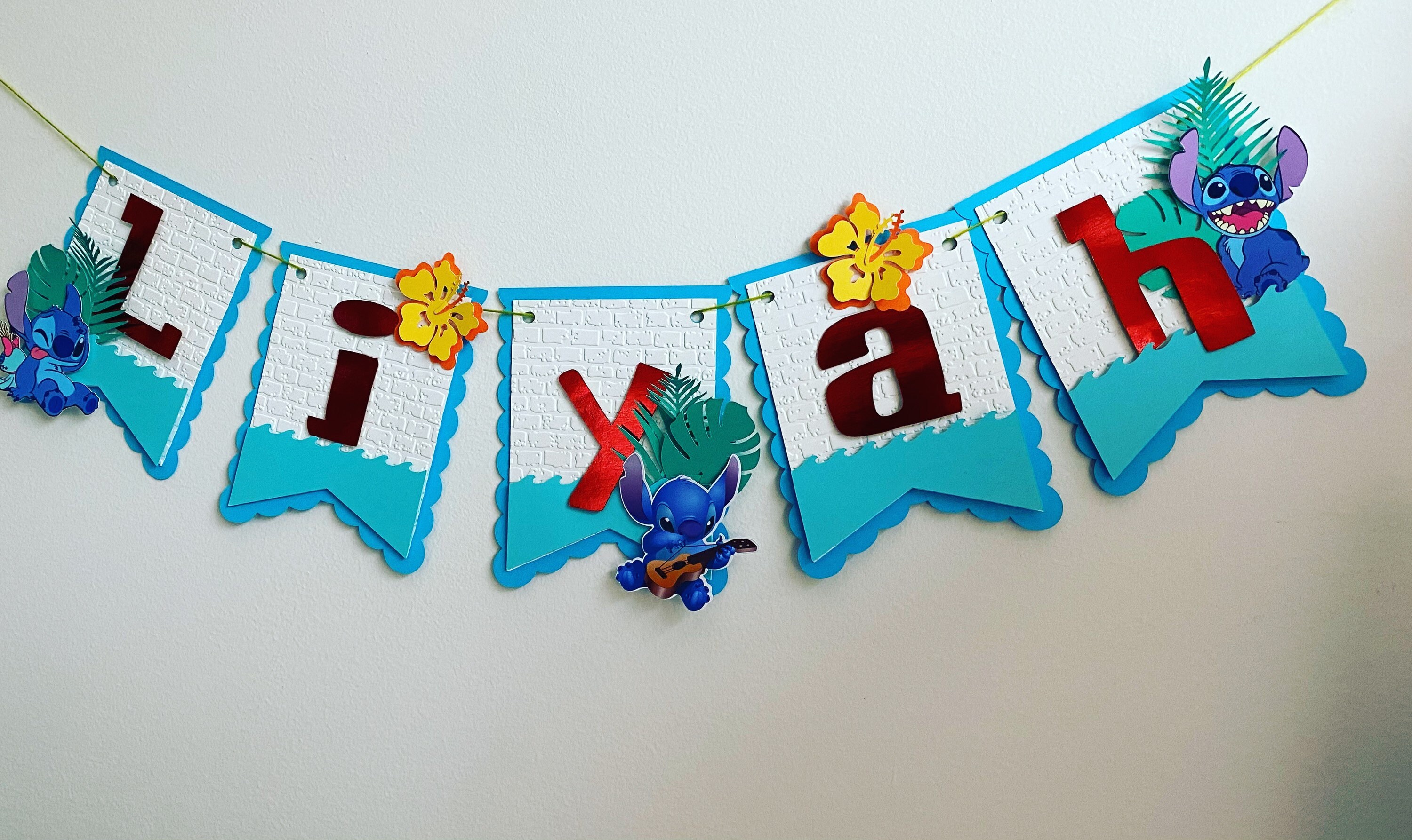 Signs Wall Décor Lilo & Stitch Birthday Banner Home Décor etna.com.pe