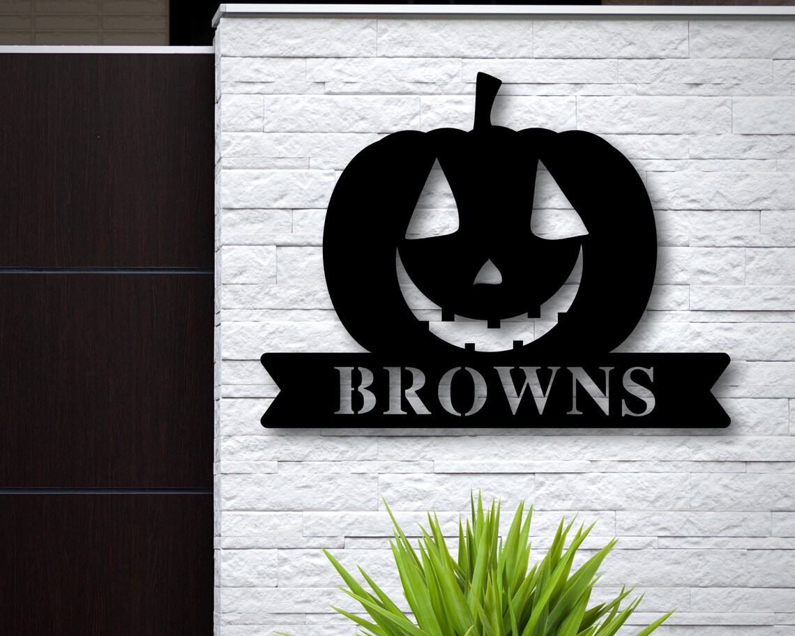 Custom Last Name Metal Halloween Sign, Custom Halloween Pumpkin Decor ...